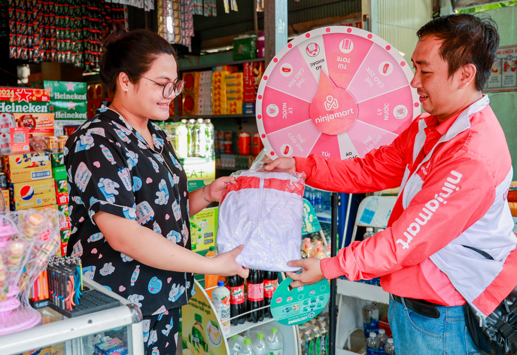 Mart on Wheels - Ninja Mart Vietnam Tet 2024 - Ninja Mart